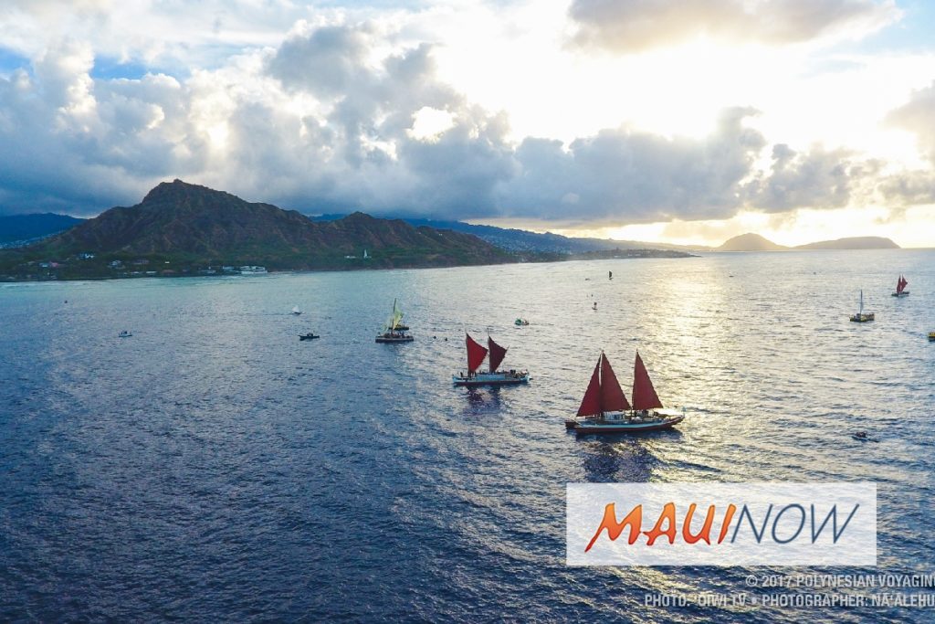 Hōkūleʻa En Route to Maui, First Stop on Statewide Sail : Maui Now
