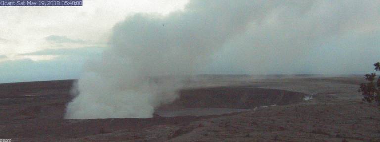 Explosive Eruption Sends Ash Cloud 7,000 ft High : Maui Now