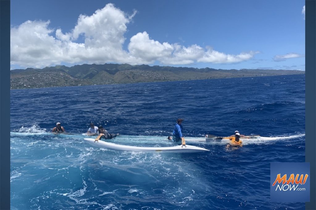 6 Paddlers Rescued From Sinking Canoe Off Diamond Head : Maui Now