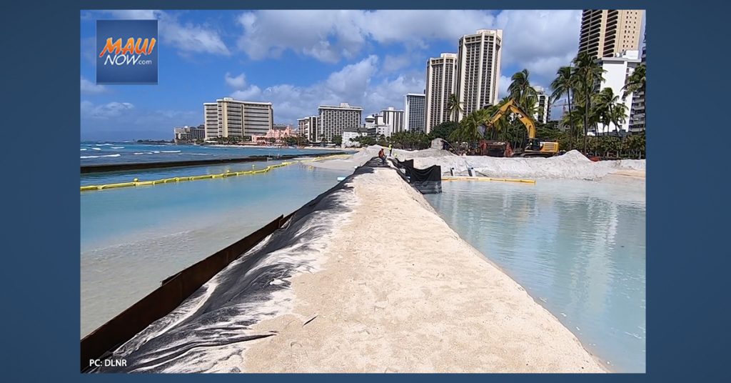 Waikīkī Beach Undergoes Sand Replenishment for Second Time in a Decade ...