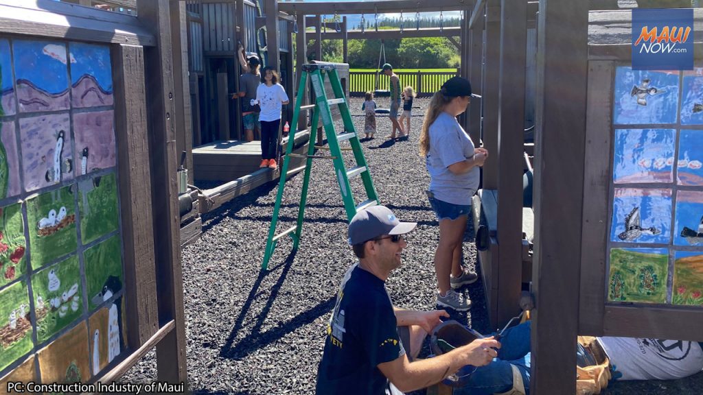 Construction Industry of Maui helps to rebuild local playground : Maui Now