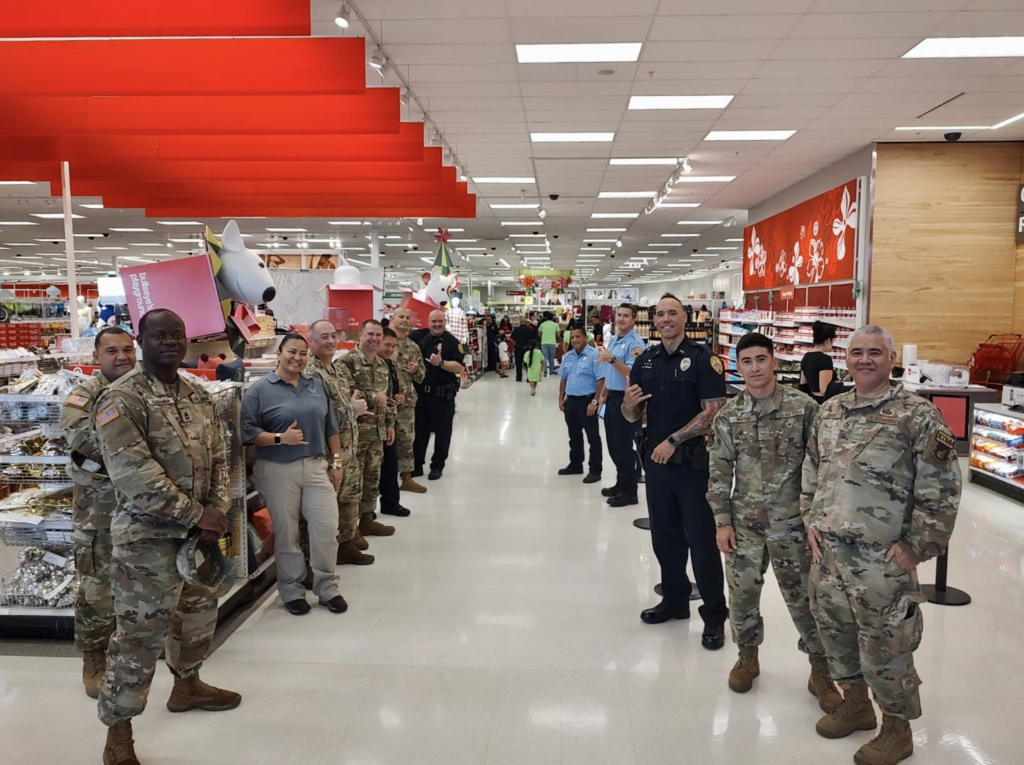 Holiday joy shared at “Heroes and Helpers” event in Hilo : Maui Now