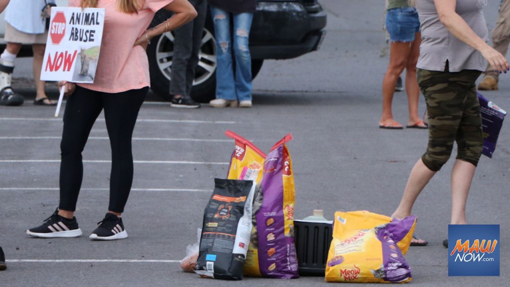 Two women cited for illegal take of nēnē during a cat feeding protest ...