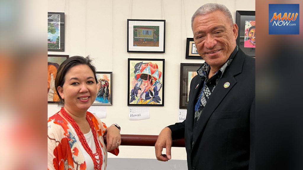 Rep. Tokuda and Mayor Bissen reveal artwork by Maui student at US ...