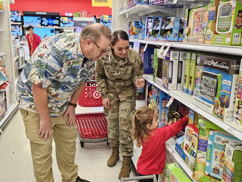 Target’s Heroes & Helpers event held in Kahului for kids impacted by Maui wildfires : Maui Now